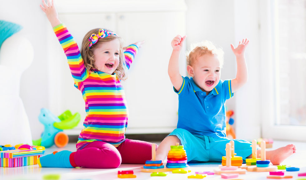 10 activitati pentru copii care le stimuleaza creierul si imbunatatesc ...