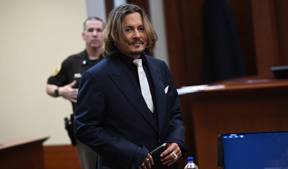 Johnny Depp se apără în procesul cu fosta soție, Amber Heard: „Nu am ...