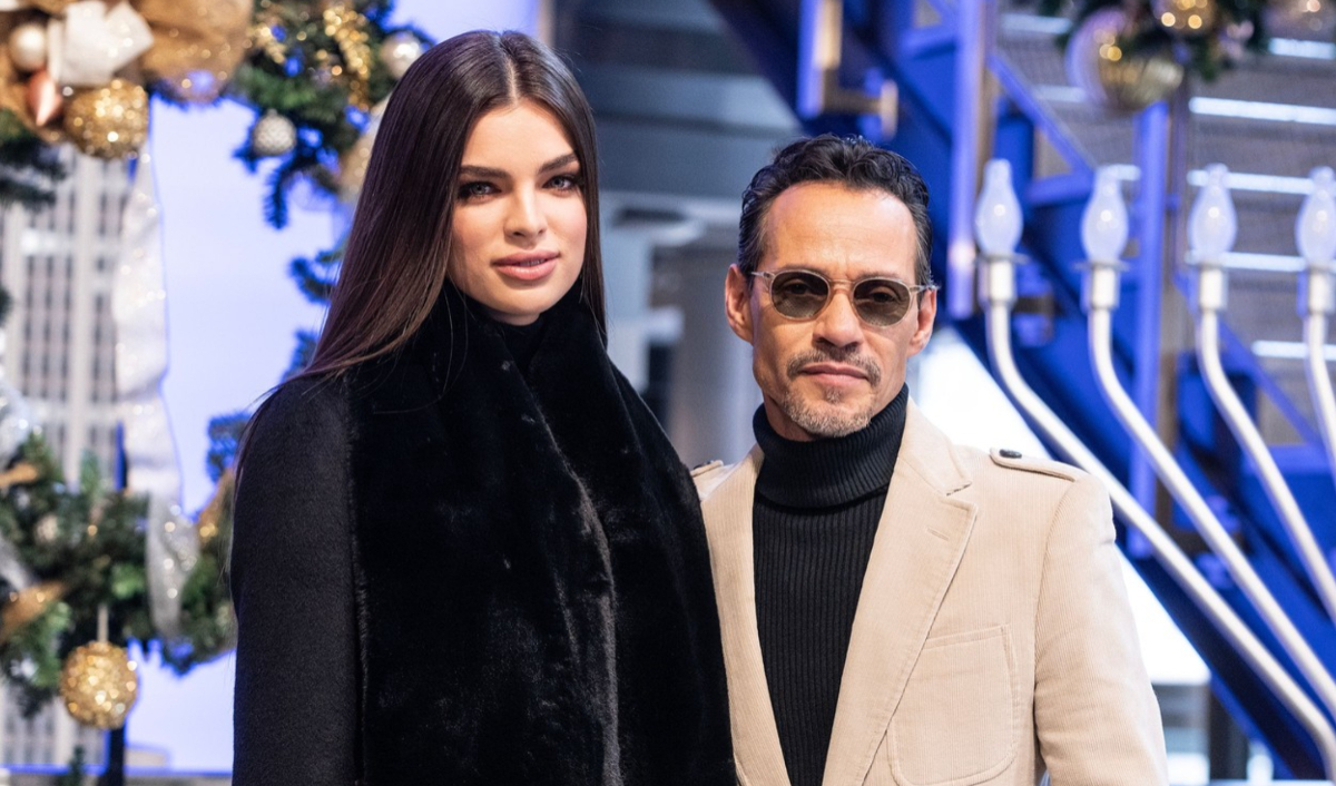 Marc Anthony și iubita sa, Nadia Ferreira, s-au căsătorit într-o ...