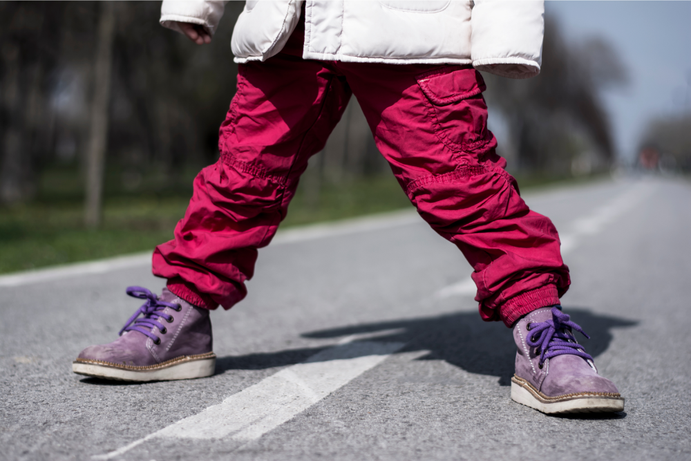 Pantalonii pentru copii - modele practice, moderne şi confortabile