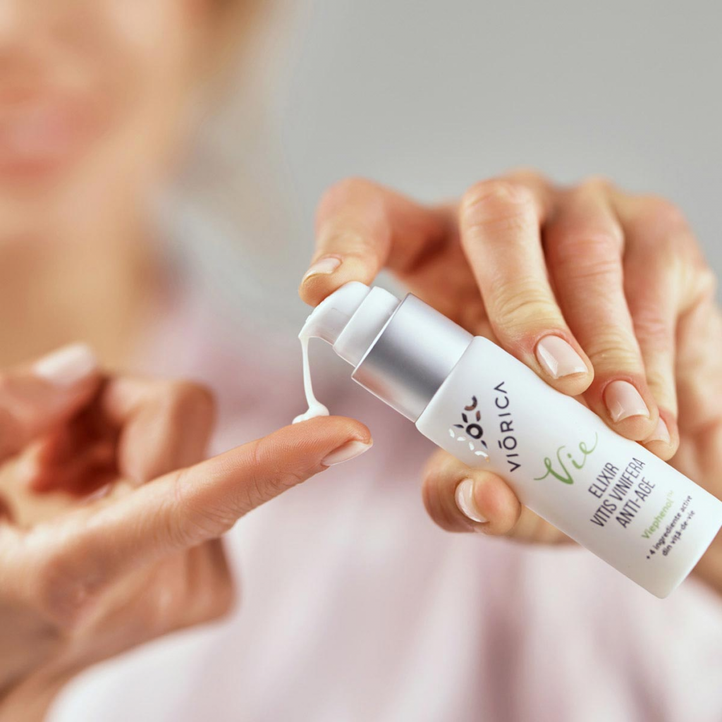 Elixir Vitis Vinifera - produsul revoluționar pentru îngrijirea anti-age