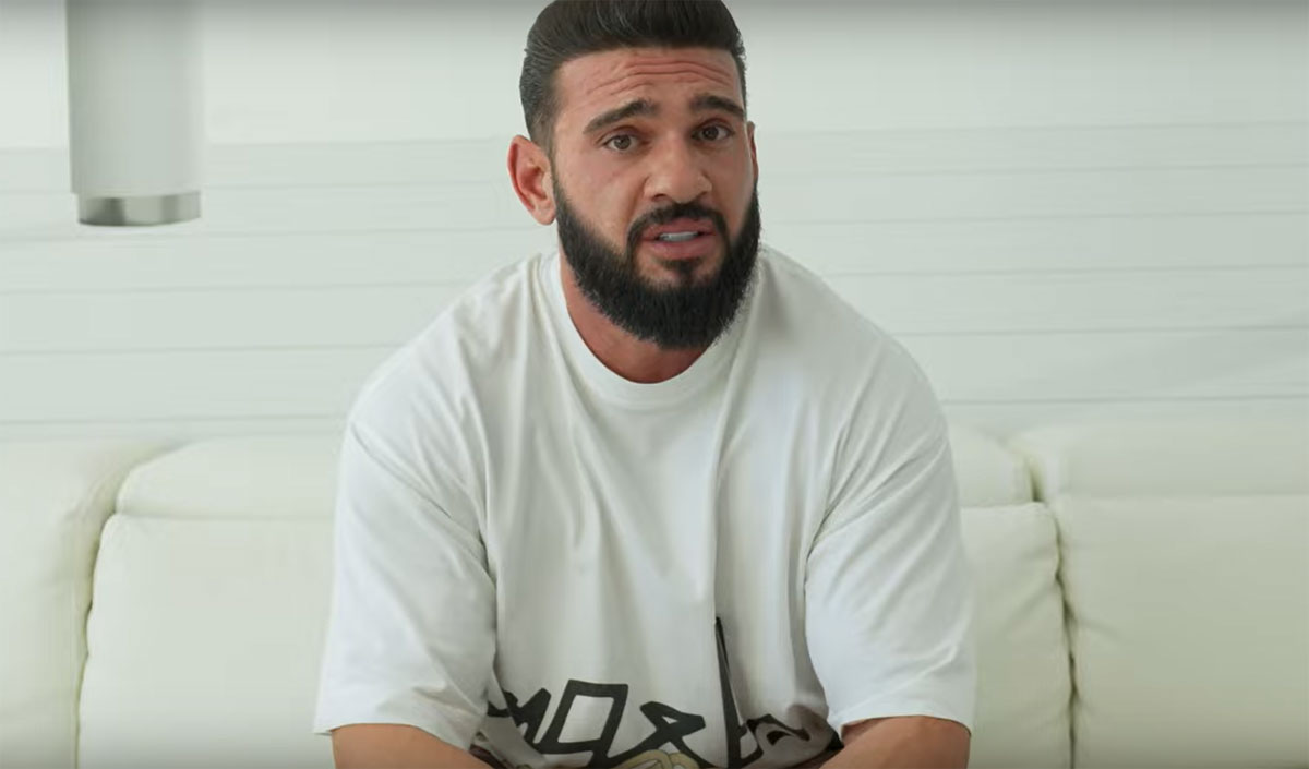 Dorian Popa explică de ce era îmbrăcat doar în halat de baie atunci ...