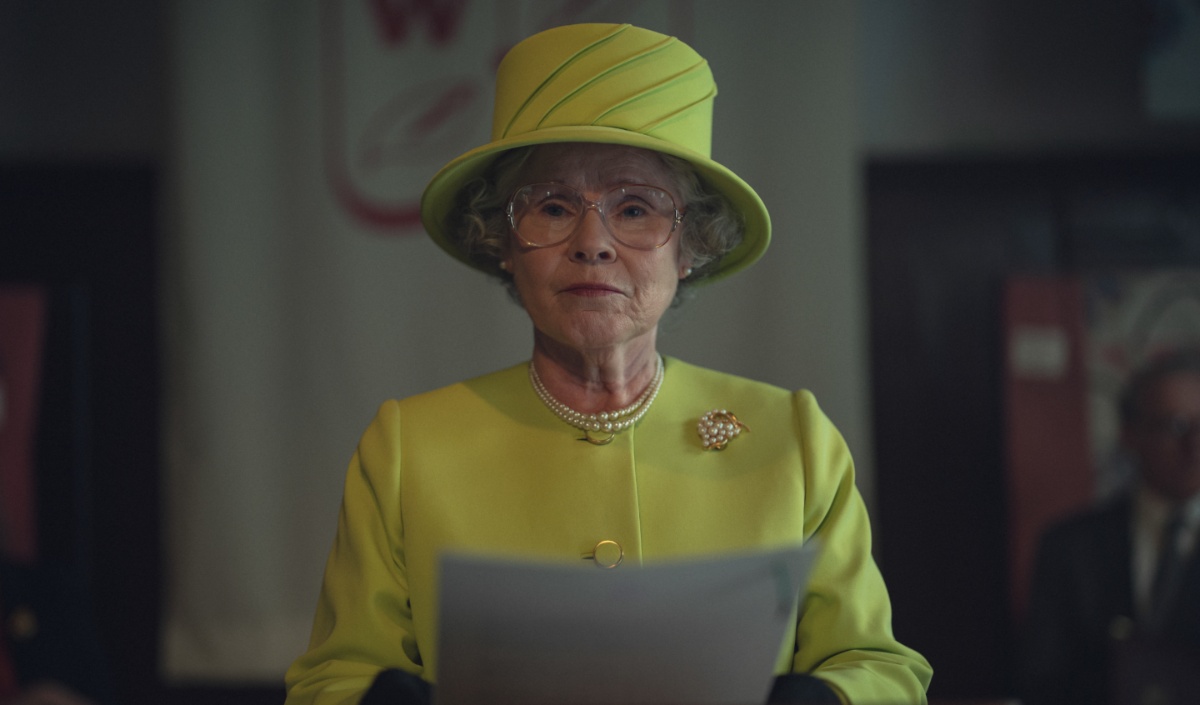 Despre costumele din The Crown, cu designerii Amy Roberts și Sidonie ...