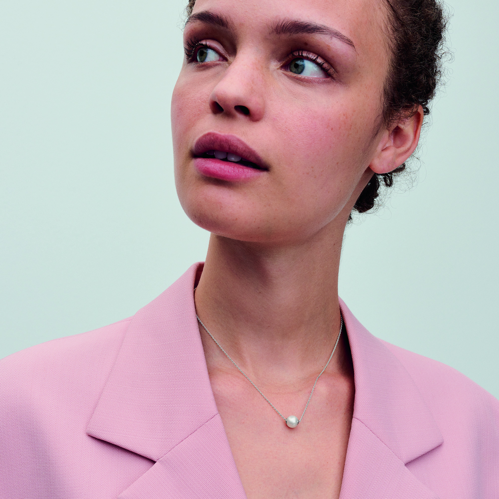 PANDORA introduce perlele