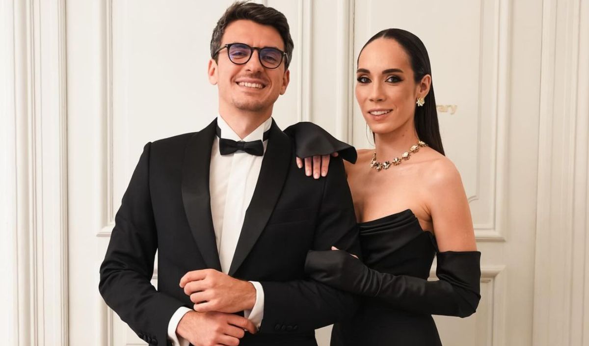 Actorul Alexandru Ion s-a căsătorit civil. Imagine inedită alături de ...